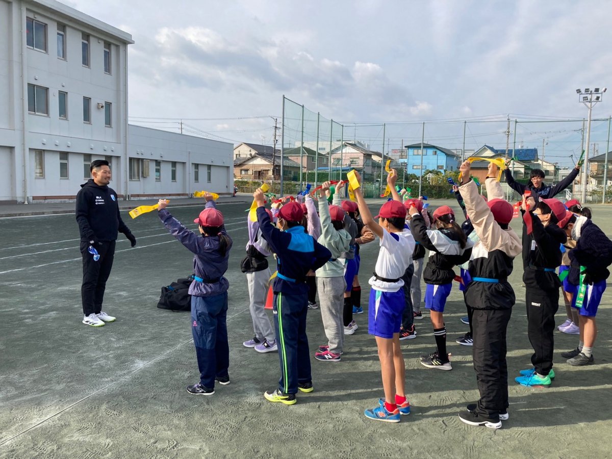 普及No.159【REVSキャラバン】掛川市立中央小学校にてタグラグビー教室を実施いた... | 【公式】静岡ブルーレヴズ