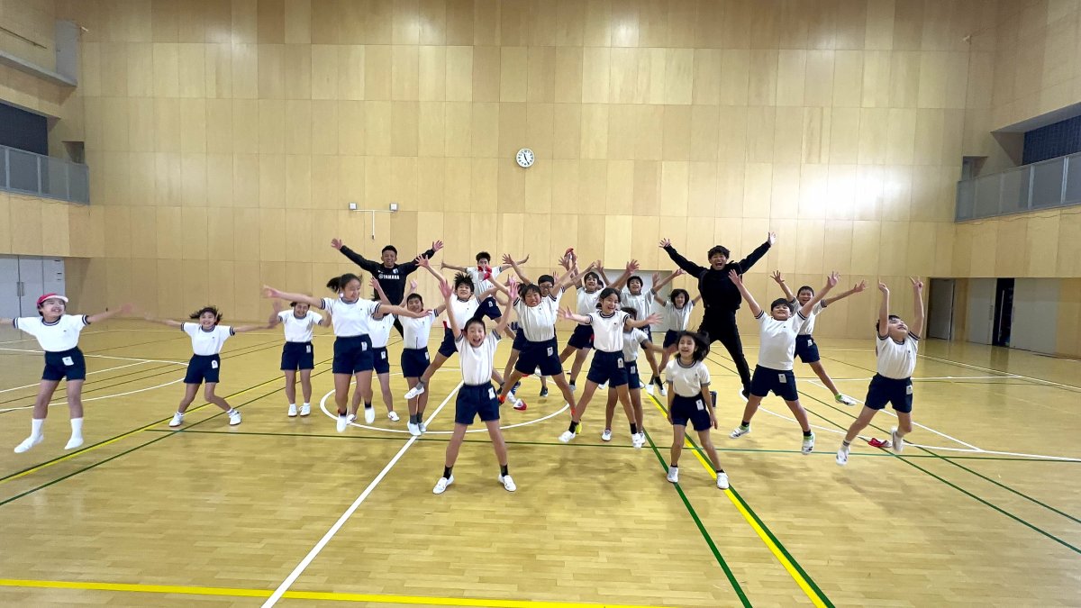 普及No.225【REVSキャラバン】磐田市立豊田北部小学校にてタグラグビー教室を実施... | 【公式】静岡ブルーレヴズ