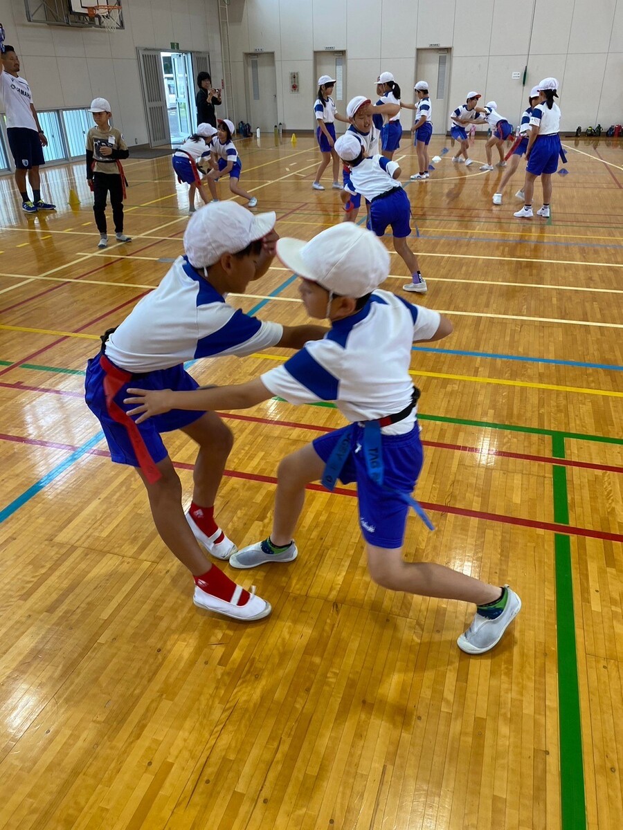 普及No.46【REVSキャラバン】浜松市立村櫛小学校にてタグラグビー教室を実施いたし... | 【公式】静岡ブルーレヴズ