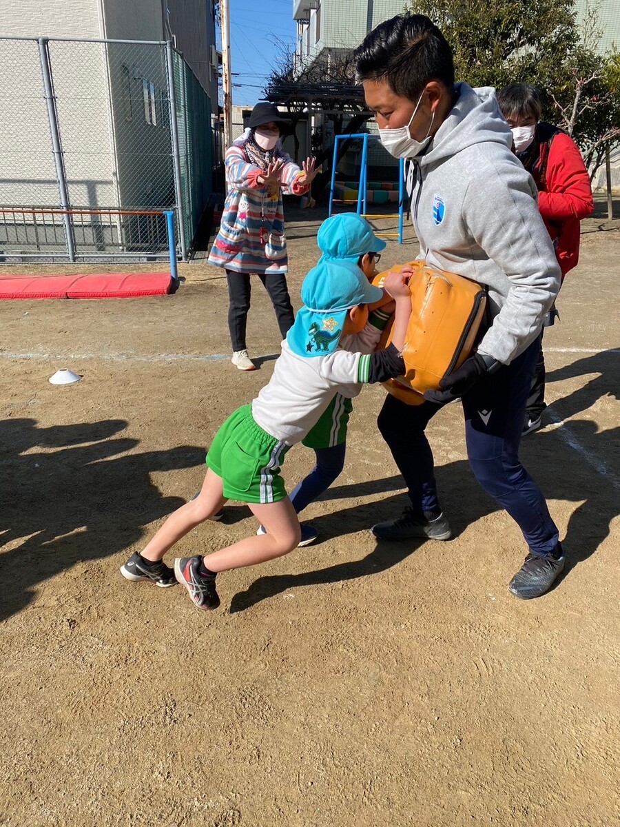 普及No.203【REVSキャラバン】初生幼稚園にてラグビー体験を実施いたしました | 【公式】静岡ブルーレヴズ